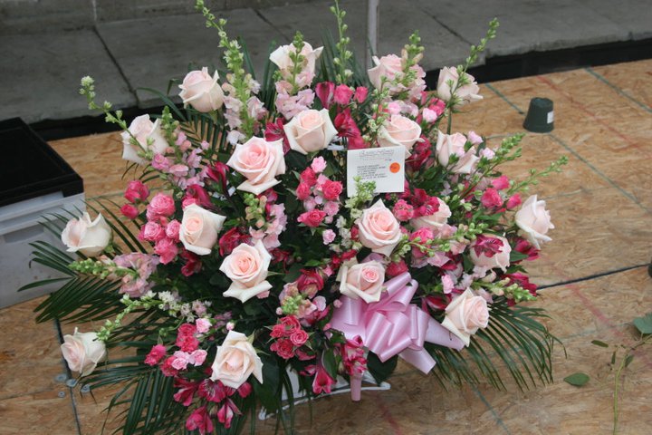 Popular Funeral Flowers and Their Meanings